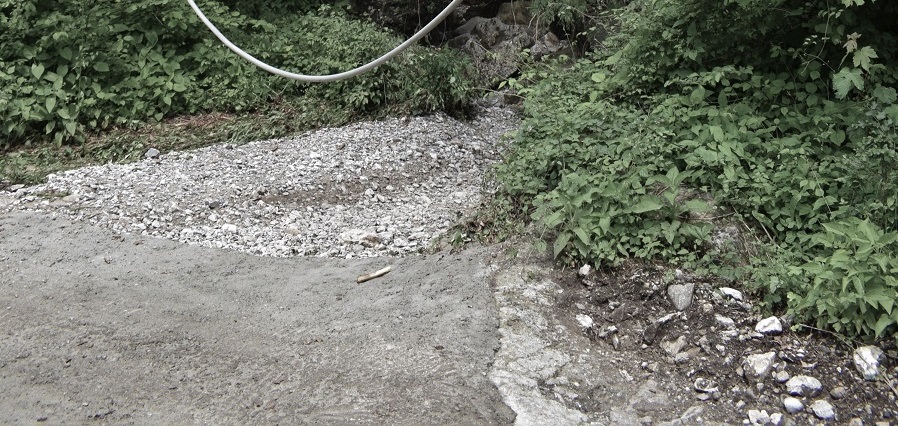 RIEMPITO DI CEMENTO IL GUADO DELLA BOBBIA. COSÌ IL FANGO INVADE BARZIO ...