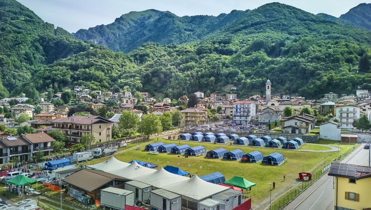 ALPINI. CAMPO A INTROBIO ED ESERCITAZIONE NEI BOSCHI DI PRIMALUNA ...
